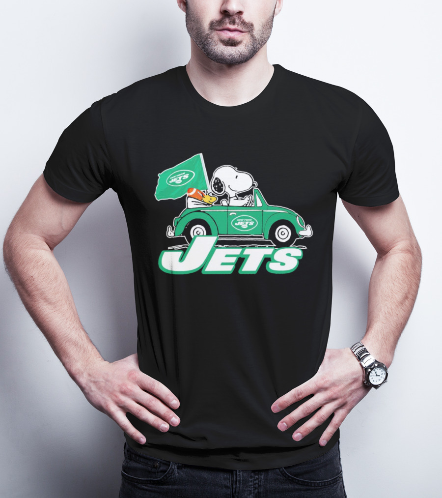 Snoopy And Woodstock Driving New York Jets Car With Flag T-Shirt
