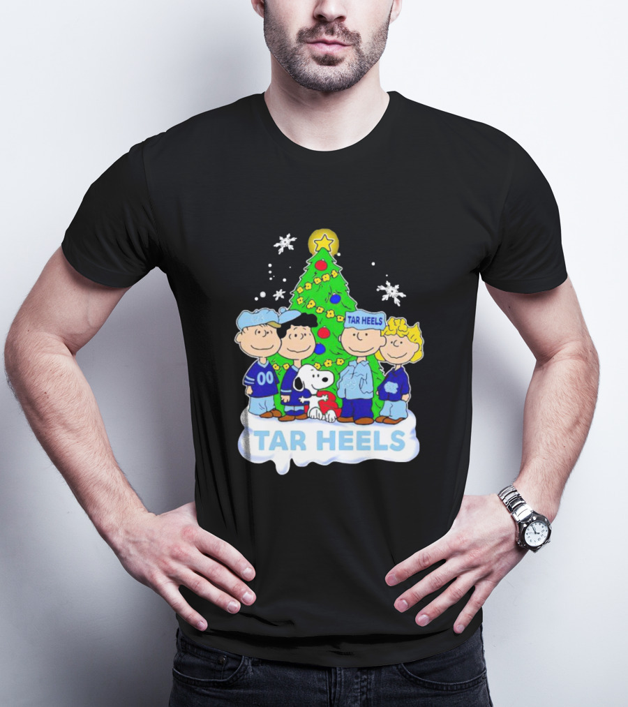 Tar Heels Peanuts Characters By Christmas Tree Holiday Scene T-Shirt