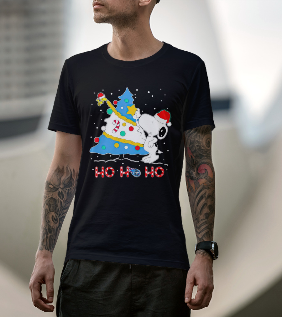 Snoopy And Woodstock Decorating Christmas Tree Tennessee Titans Ho Ho Ho T-Shirt