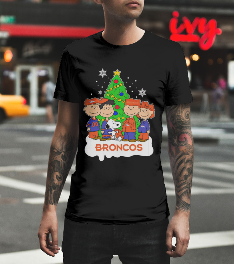 Peanuts Characters Denver Broncos Christmas Tree Scene T-Shirt