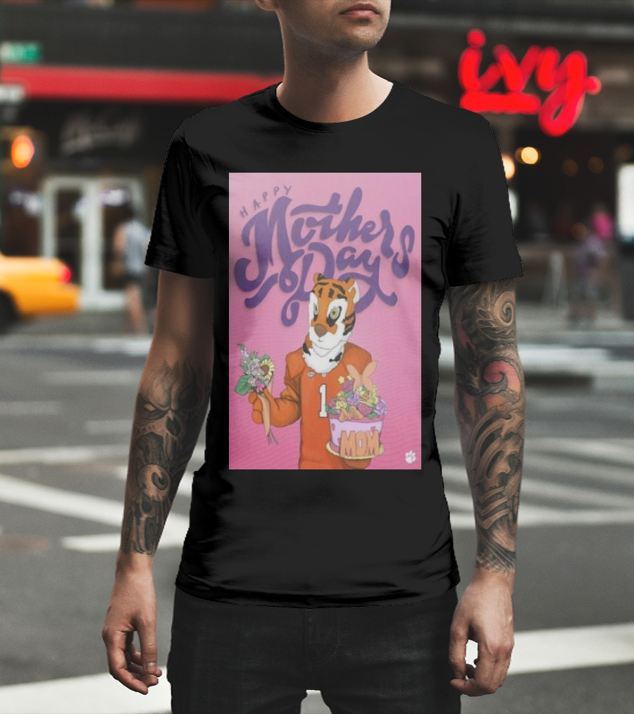 Clemson Tigers Mother's Day Celebration With Bouquet And Mom Cake T-Shirt