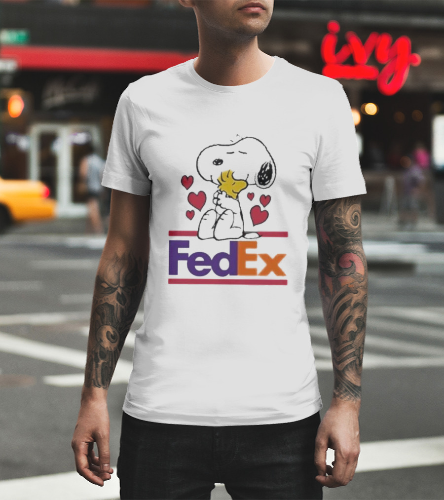 Snoopy Woodstock Hugs Hearts FedEx T-Shirt