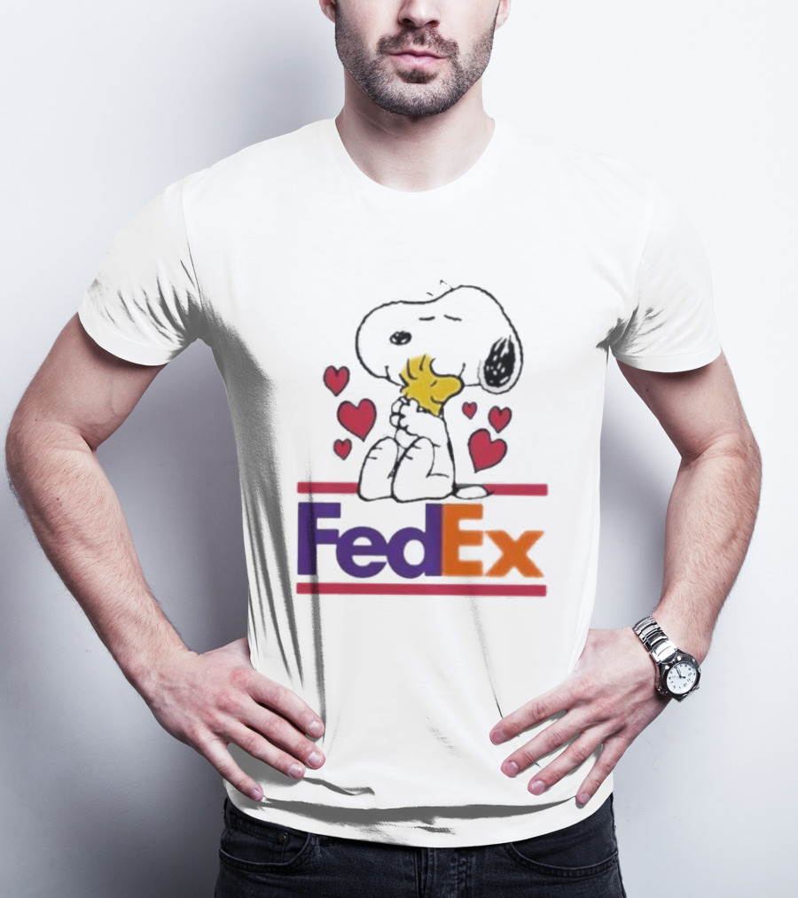 Snoopy Woodstock Hugs Hearts FedEx T-Shirt