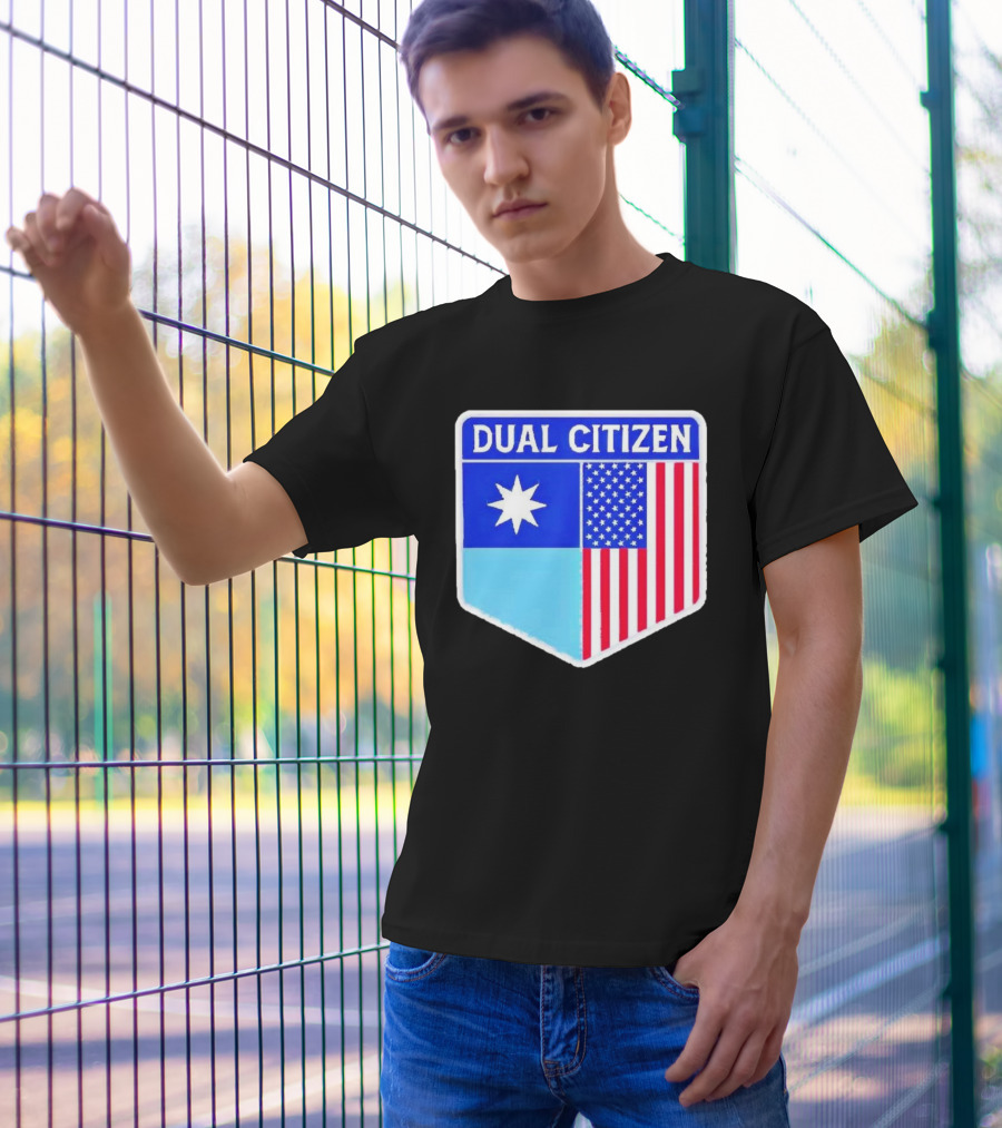 Dual Citizen Of Minnesota And USA Flag Badge T-Shirt