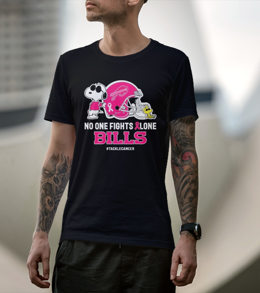 Snoopy And Woodstock No One Fights Alone Buffalo Bills #TackleCancer T-Shirt