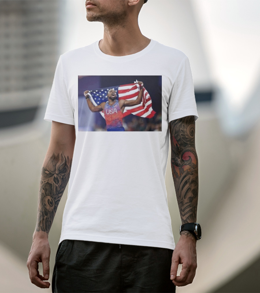 USA Track Champion Noah Lyles Celebrates 100M Victory Paris Olympics T-Shirt