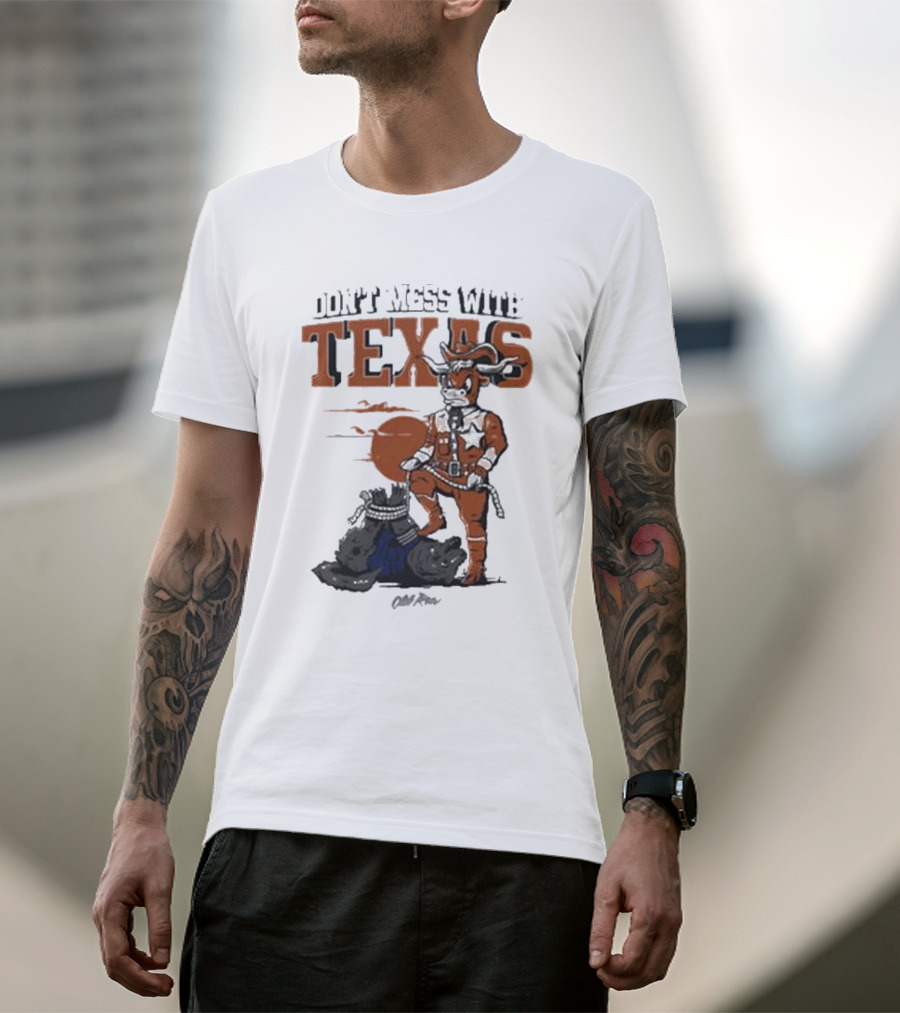 Don’t Mess With Texas Football Cowboy Stomping An Opponent T-Shirt