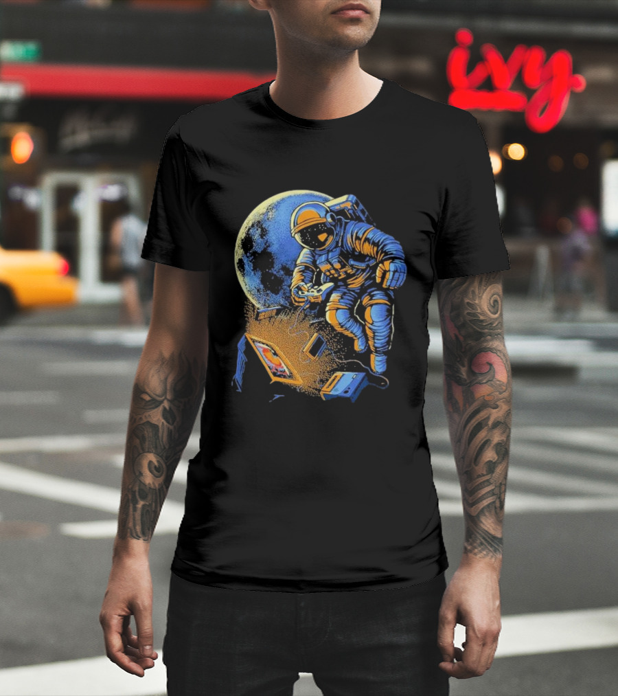 Space Arcade Astronaut Gamer Adventure Intotheam T-Shirt