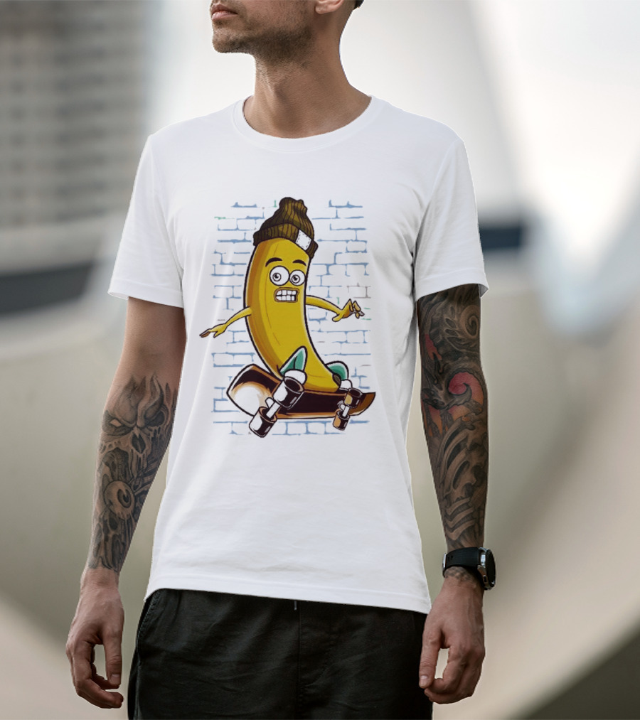 Inktastic Skateboarding Banana Beanie Graffiti Style Skateboard Rider T-Shirt
