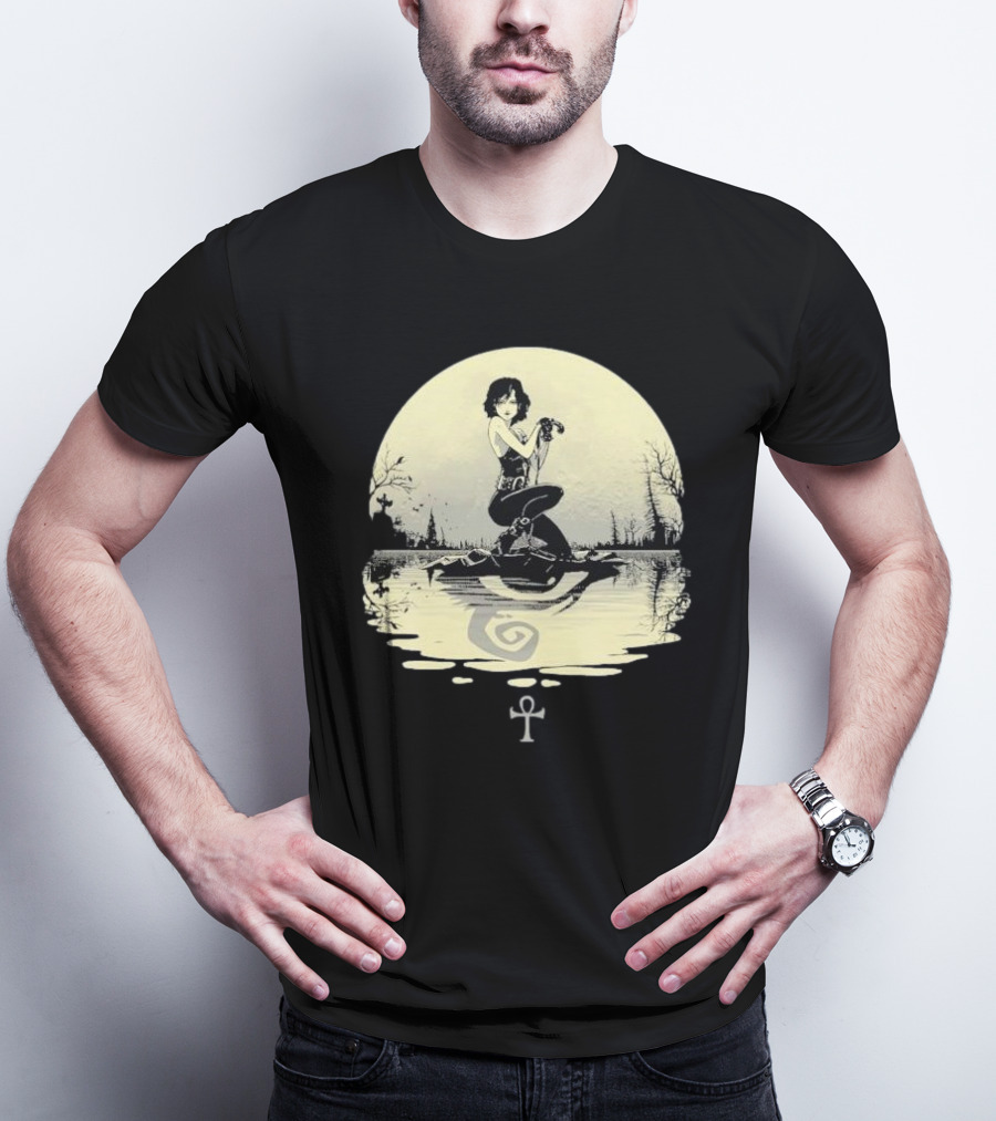 The Sandman Death Ankh Reflected In Moonlit Water Scene T-Shirt