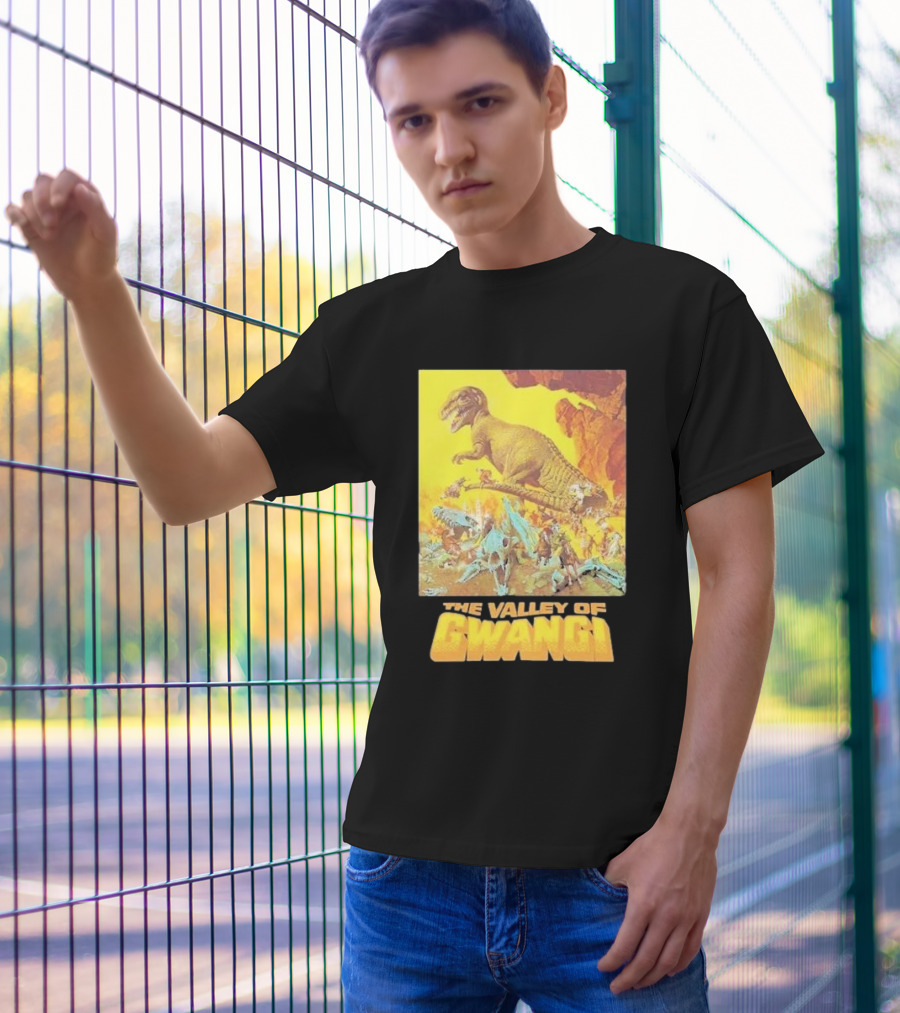 The Valley Of Gwangi Dinosaur Adventure Scene T-Shirt