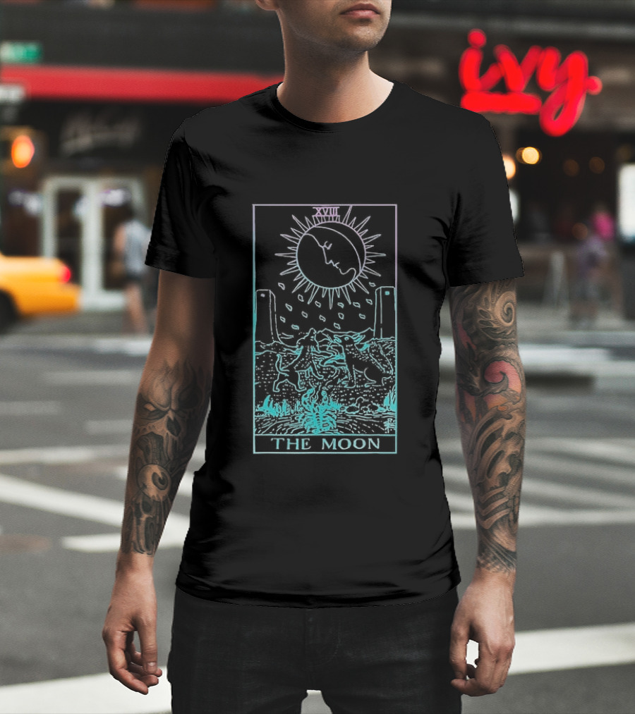 The Moon Tarot Card Waite Witchy Creepy Cool XVIII T-Shirt