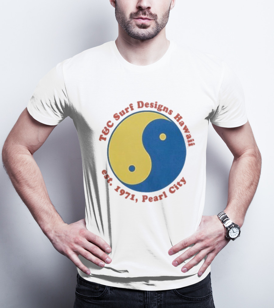 T&C Surf Designs Hawaii Est 1971 Pearl City Yin Yang T-Shirt