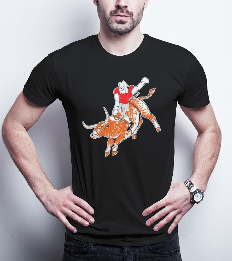 Georgia Bulldogs Uga Riding Bull Horns Down T-Shirt