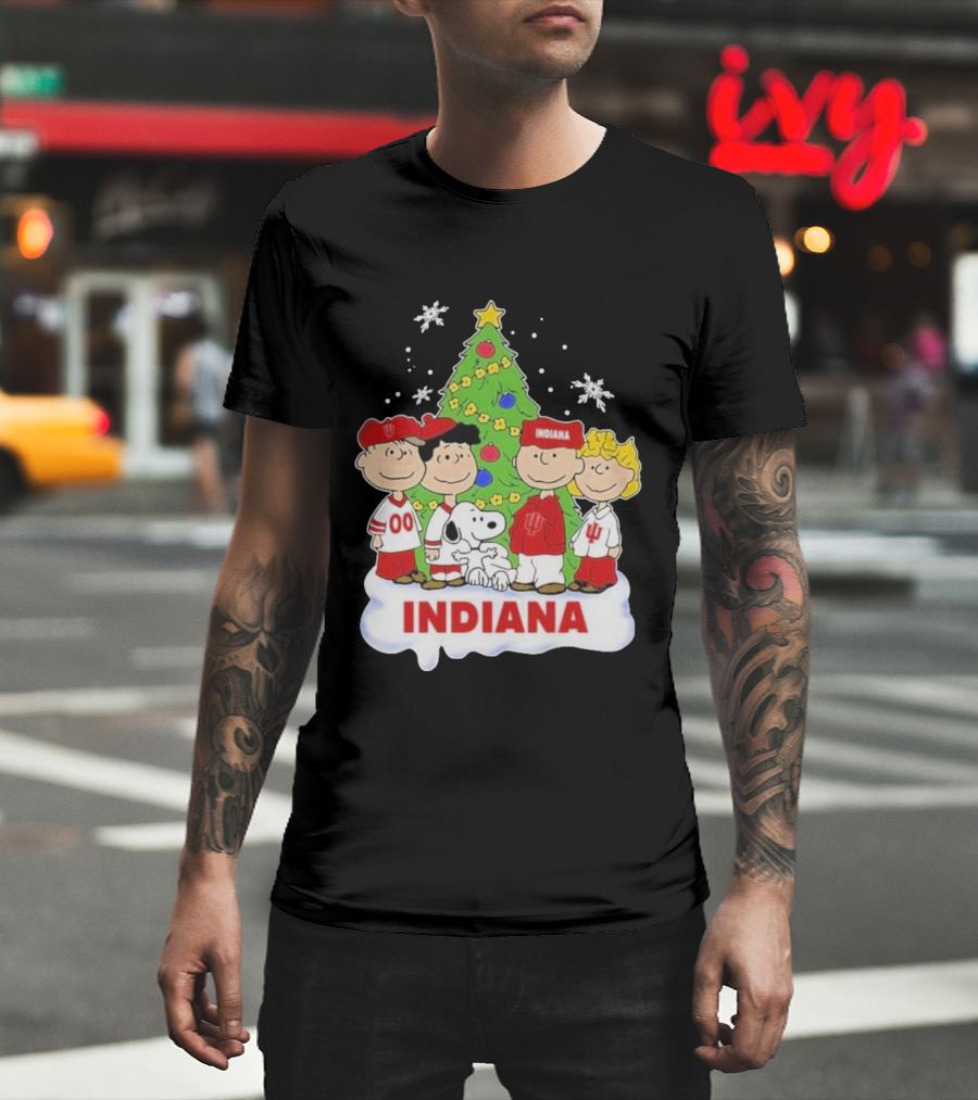 Indiana Hoosiers Snoopy Peanuts Christmas Tree Charlie Brown Lucy Linus T-Shirt