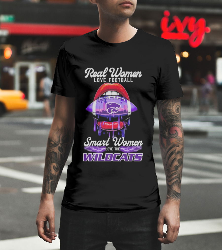 Real Women Love Football Smart Women Love The Wildcats Kansas State Lips T-Shirt