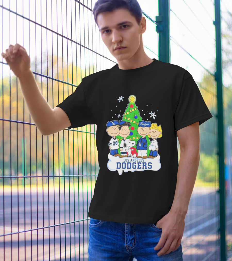 Los Angeles Dodgers Christmas With Snoopy And Peanuts Characters T-Shirt