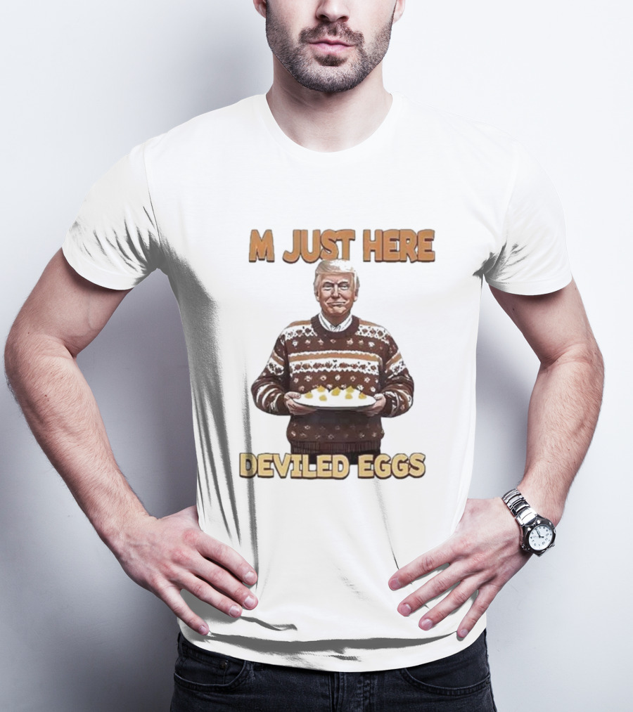 Thanksgiving M Just Here For Deviled Eggs Sweater Holding Plate T-Shirt