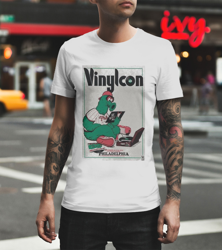 Vinylcon Philadelphia Phillies Mascot At 23rd St Armory Listening On Turntable T-Shirt