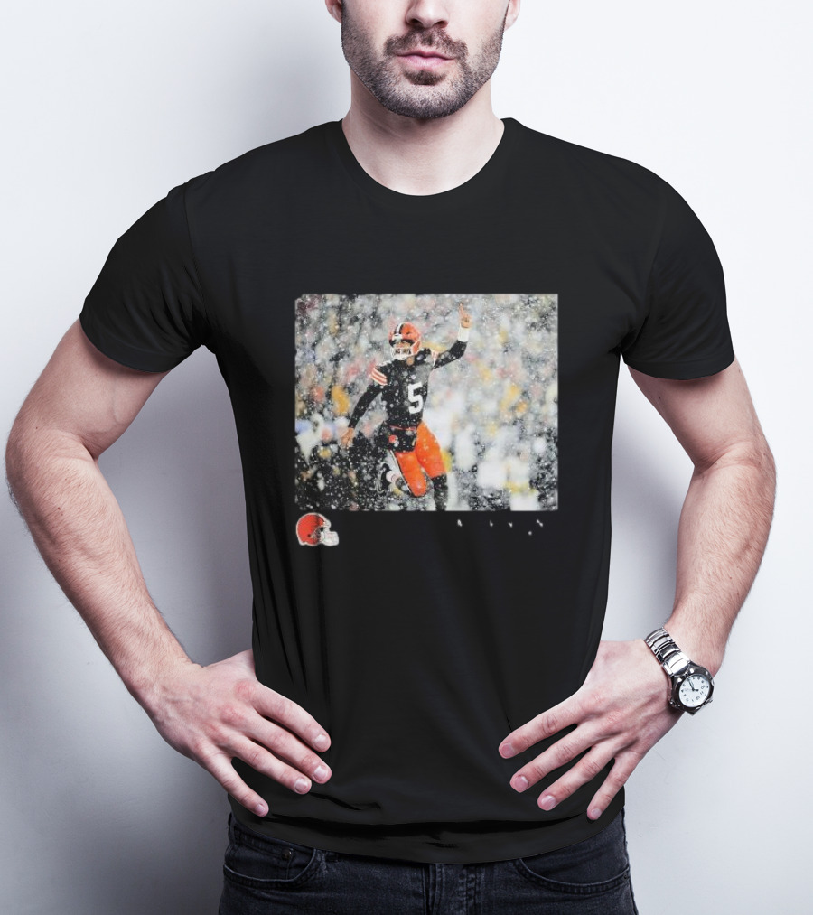 Cleveland Browns Jameis Winston NFL Week 12 Snow Game Action T-Shirt