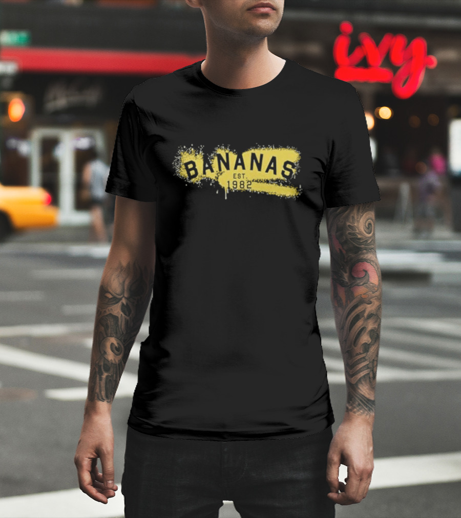 Bananas Est 1982 Vintage Graffiti Style Yellow Brushstroke T-Shirt