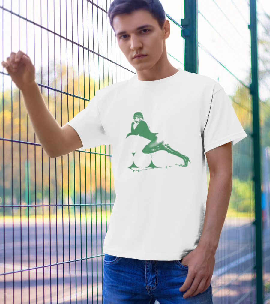 1Wish Ava Max Christmas Iconic Green Festive T-Shirt