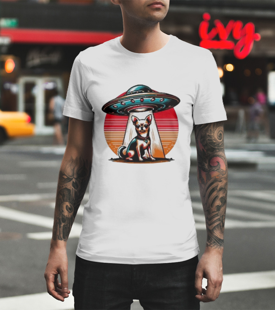 UFO Chihuahua Funny Alien Encounter Retro Sunset T-Shirt