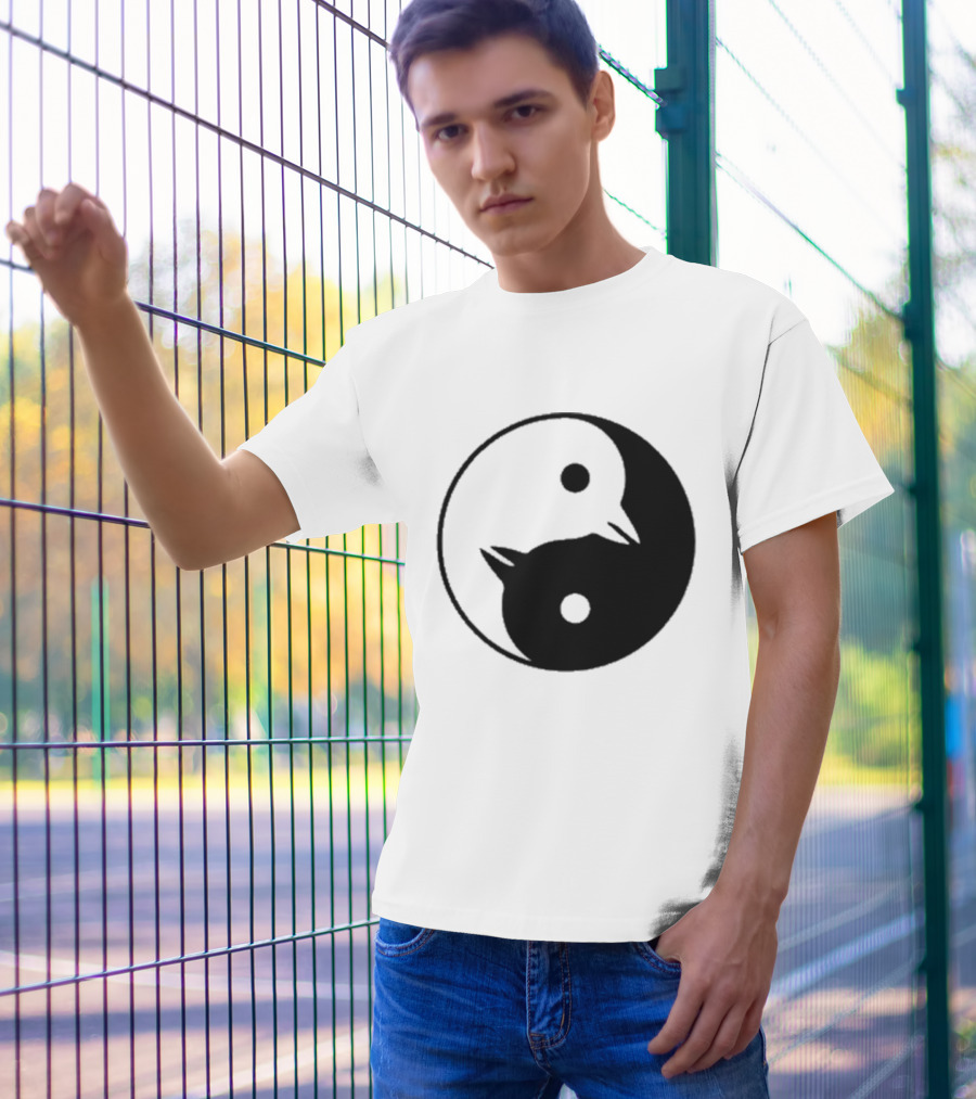 Yin Yang Penguins Pinguini Tattici Nucleari T-Shirt