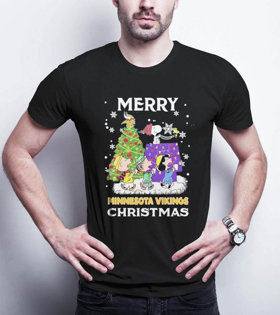Merry Christmas Minnesota Vikings Snoopy Peanuts Holiday T-Shirt