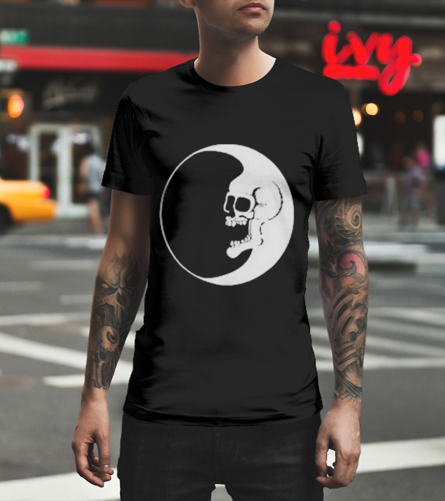Zero Dead Moon Skull Crescent T-Shirt