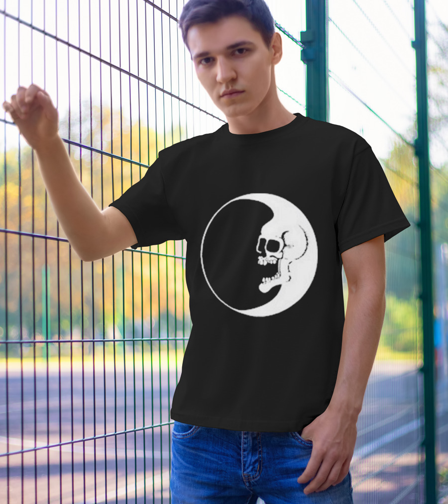 Zero Dead Moon Skull Crescent T-Shirt