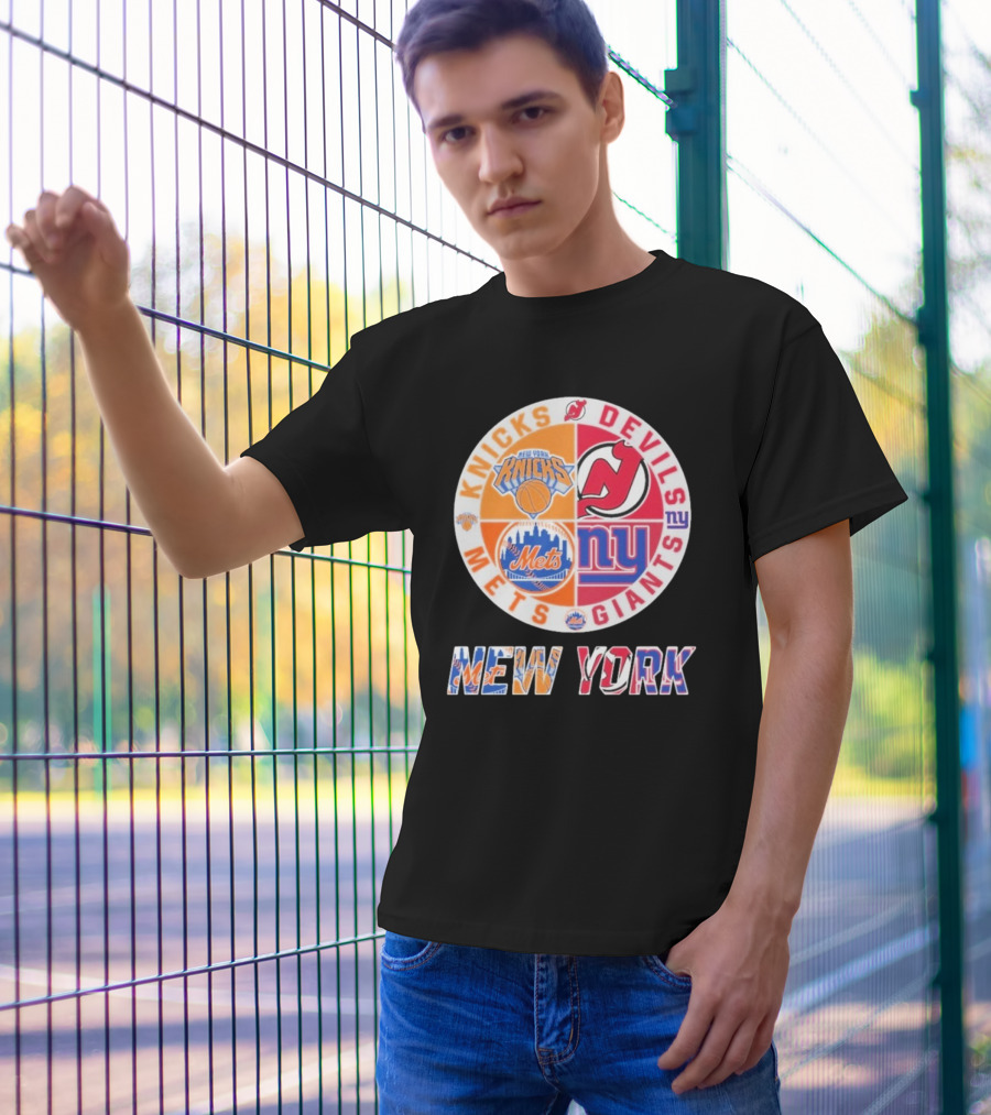 New York Knicks Mets Giants New Jersey Devils Basketball Baseball Football Hockey T-Shirt