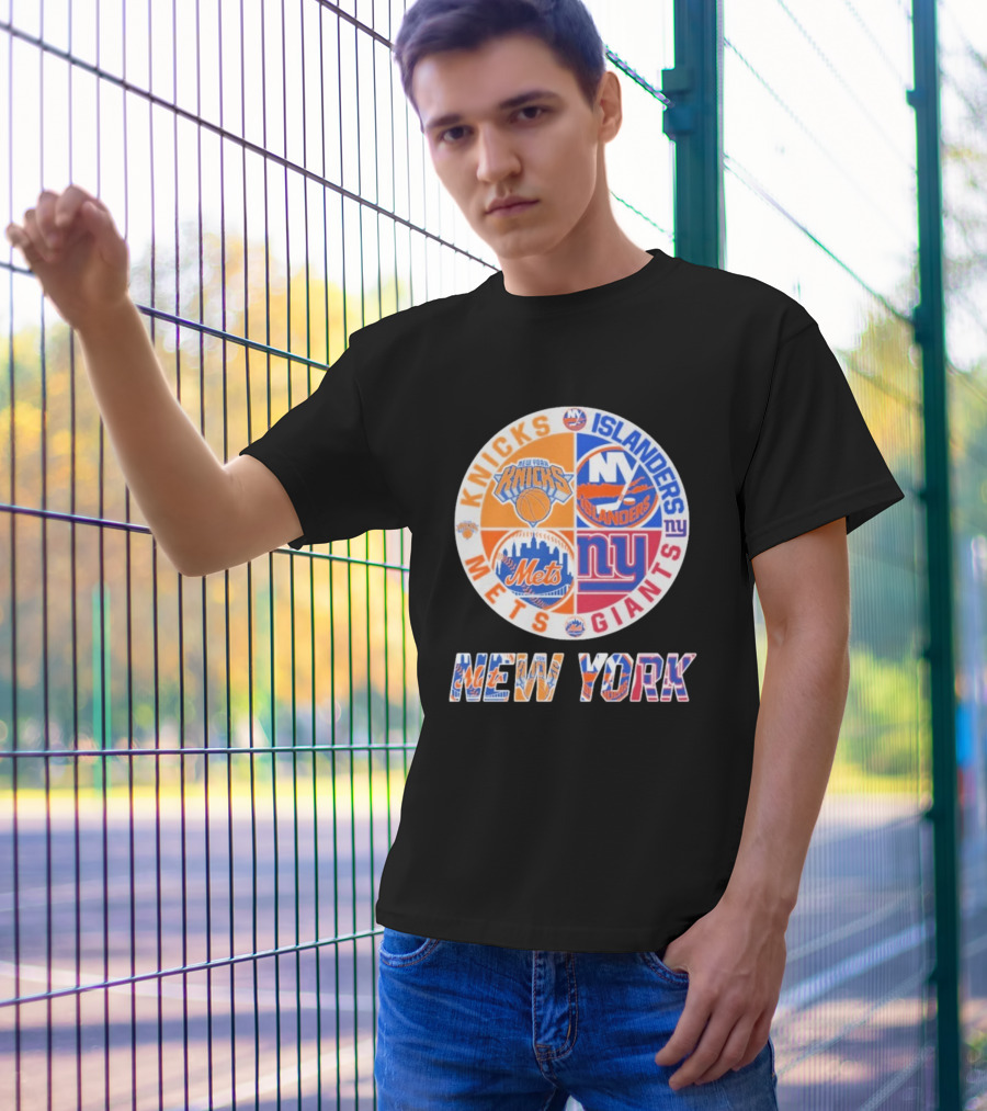 New York Knicks Mets Giants Islanders Logos Circle NYC Sports Teams T-Shirt