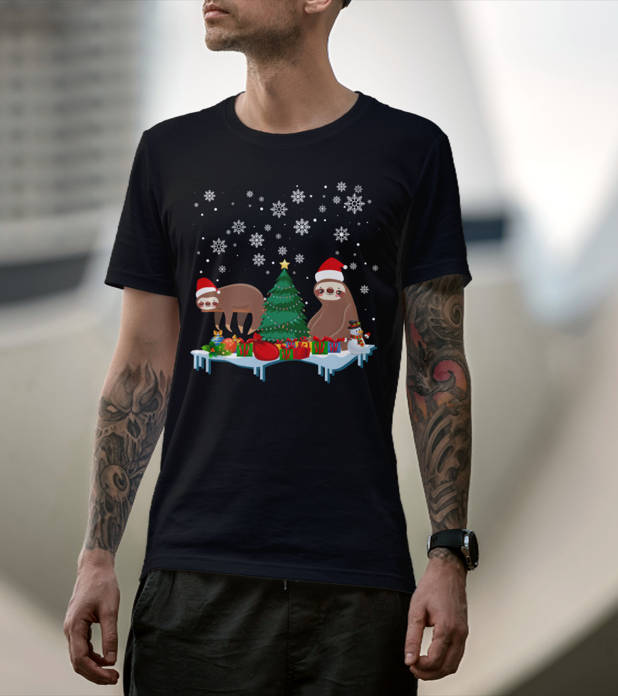 Sloth Merry Christmas Snowflakes Santa Hat Gifts Tree T-Shirt