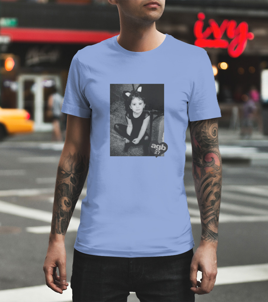 Agb 27 Vintage Style Cat Costume Photograph T-Shirt