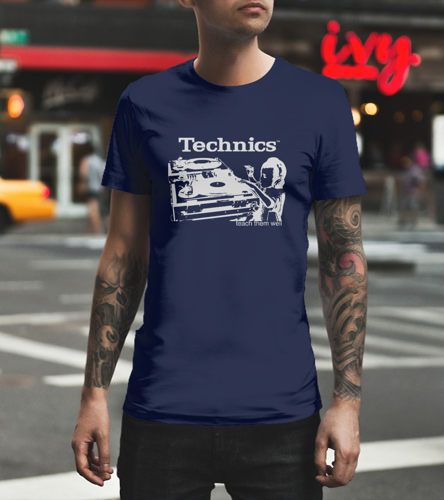 Technics Teach Them Well DJ Turntable And Child Headphones T-Shirt