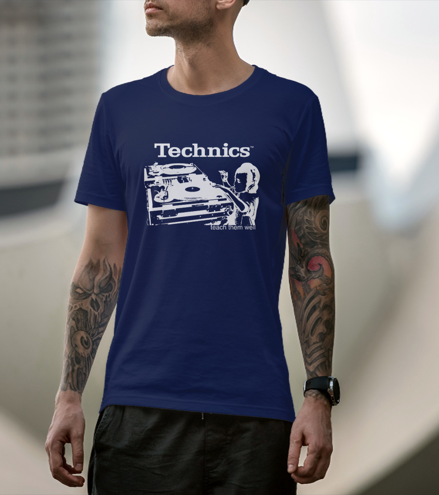 Technics Teach Them Well DJ Turntable And Child Headphones T-Shirt