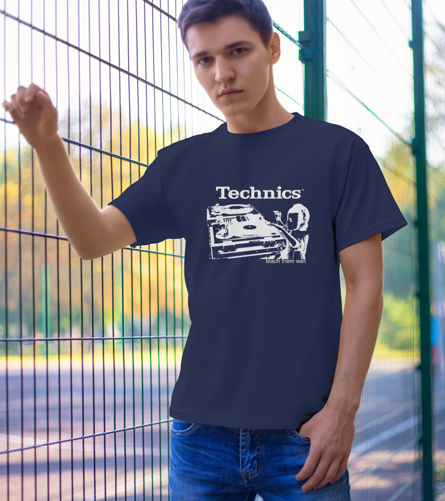 Technics Teach Them Well DJ Turntable And Child Headphones T-Shirt