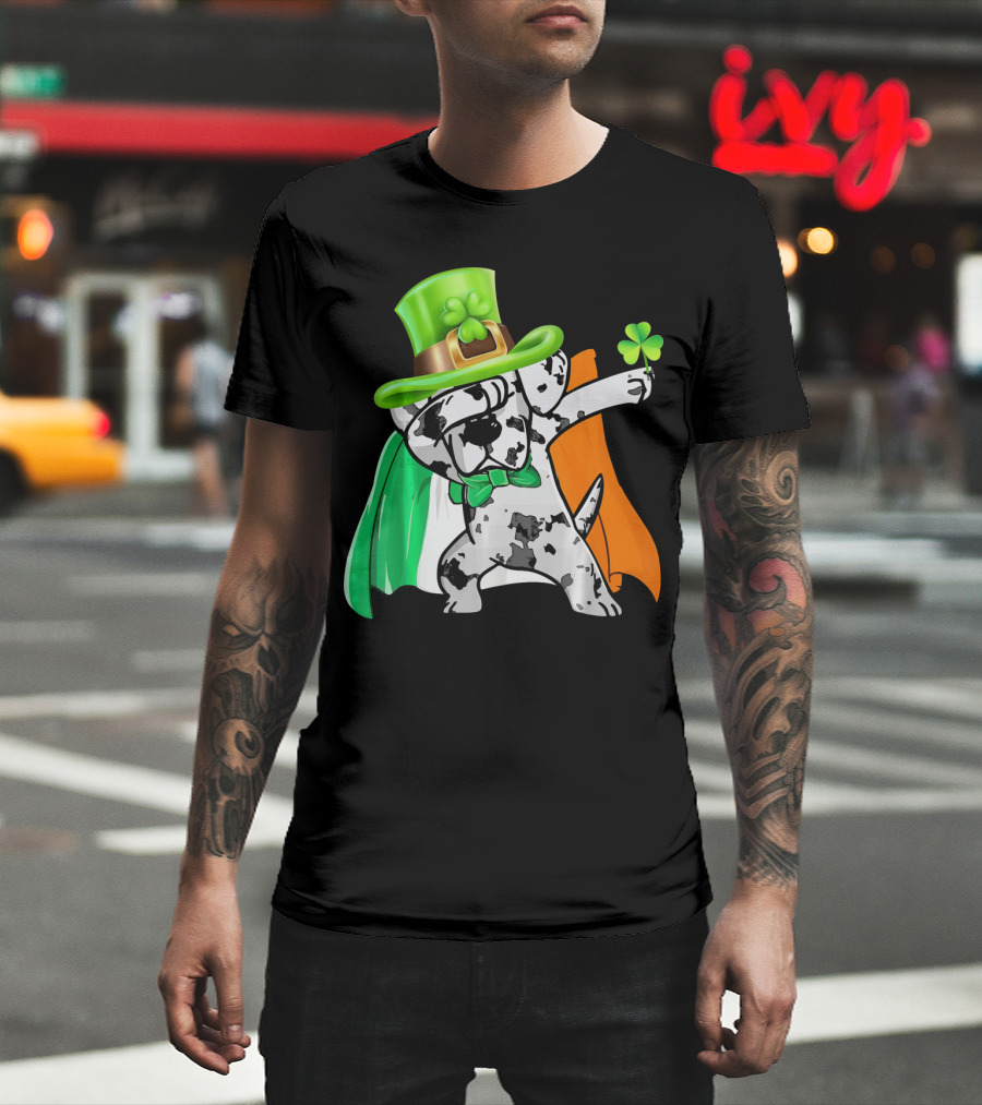 Dabbing Great Dane Irish Flag Shamrock Hat Cape T-Shirt