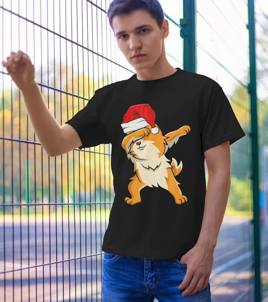 Dabbing Pomeranian With Santa Hat T-Shirt