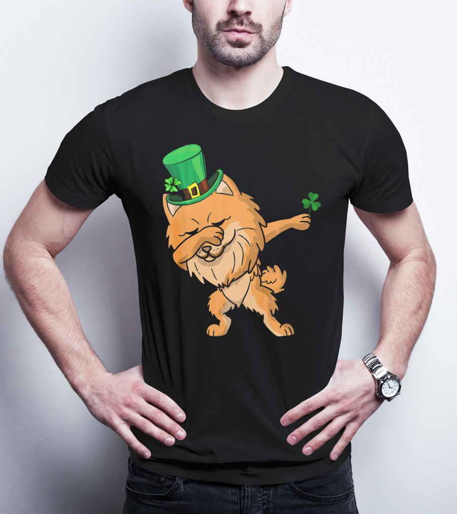 St Patricks Dabbing Pomeranian Leprechaun With Shamrock T-Shirt