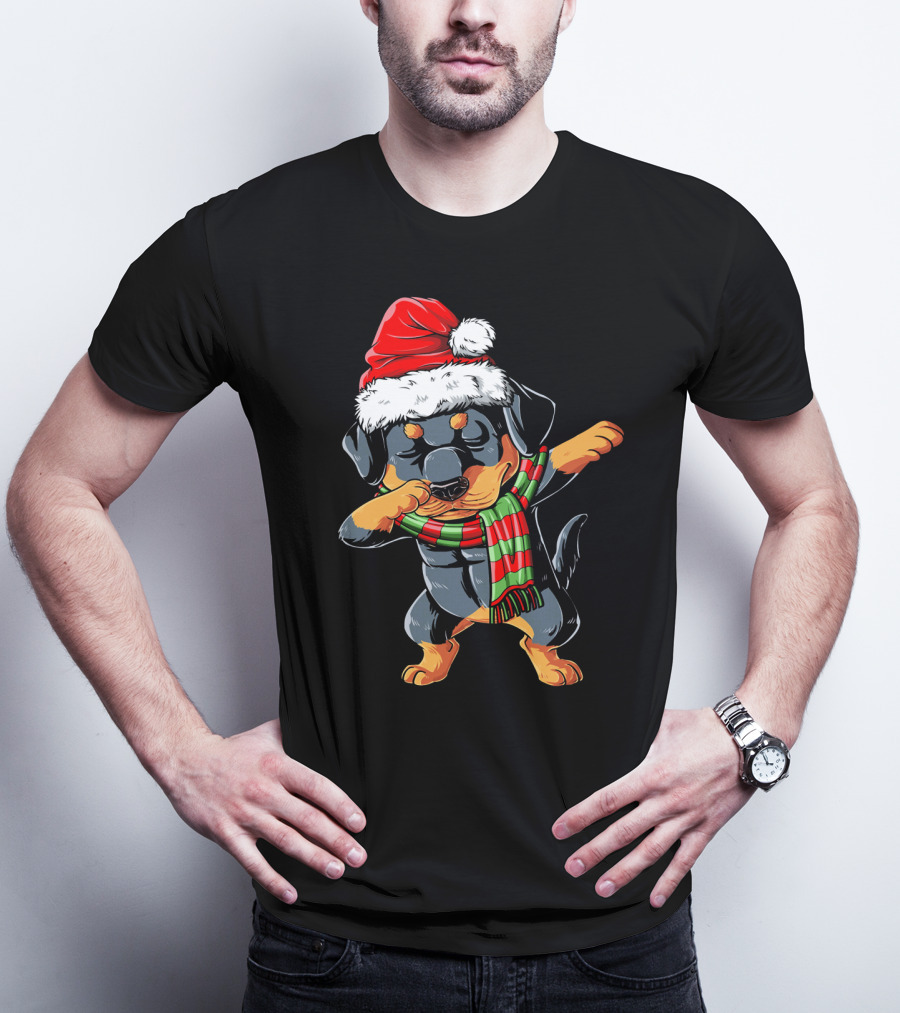 Dabbing Rottweiler Santa With Christmas Hat And Scarf T-Shirt