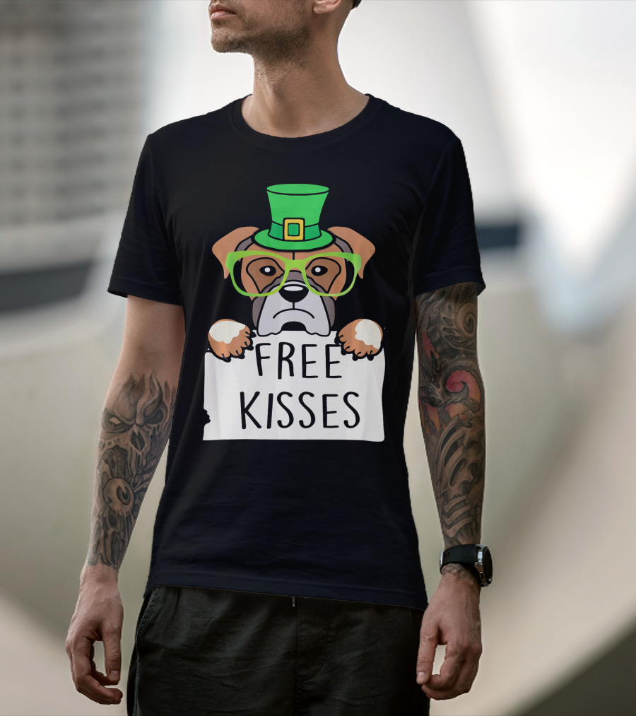 Free Kisses Boxer Dog Leprechaun St Patrick Hat Green Glasses T-Shirt