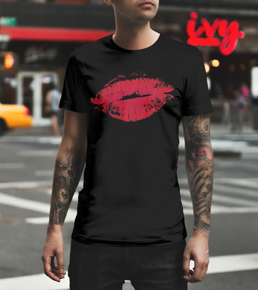 Red Lips Kiss Valentines Day Lipstick Print T-Shirt