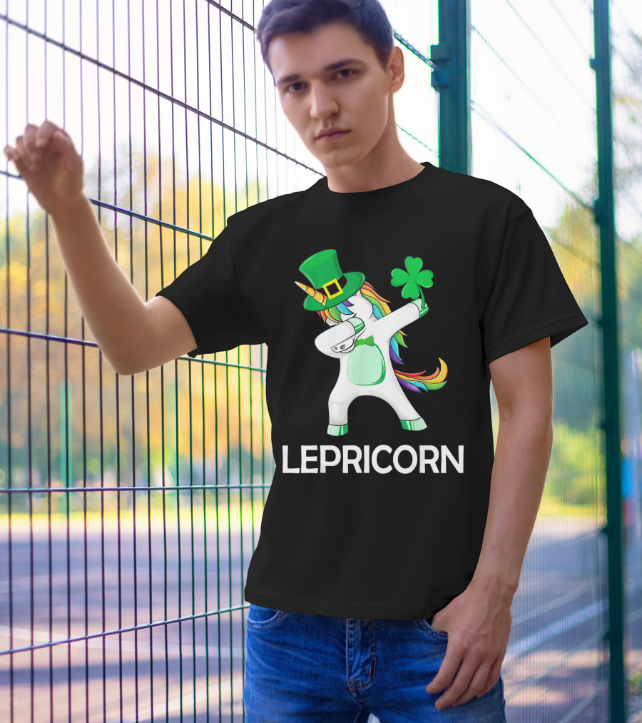 Lepricorn Unicorn Leprechaun Dabbing With Shamrock And Green Hat T-Shirt