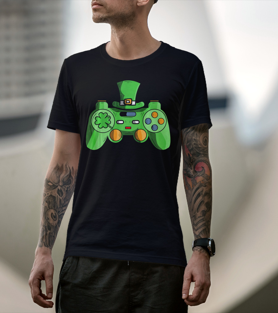 St Patrick's Day Gamer Controller With Shamrock And Hat T-Shirt
