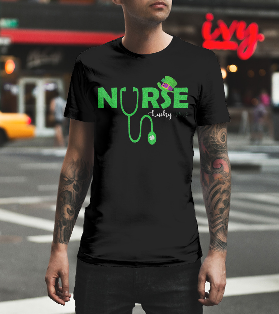 Lucky Nurse St. Patrick's Day With Shamrock Stethoscope And Leprechaun Hat T-Shirt