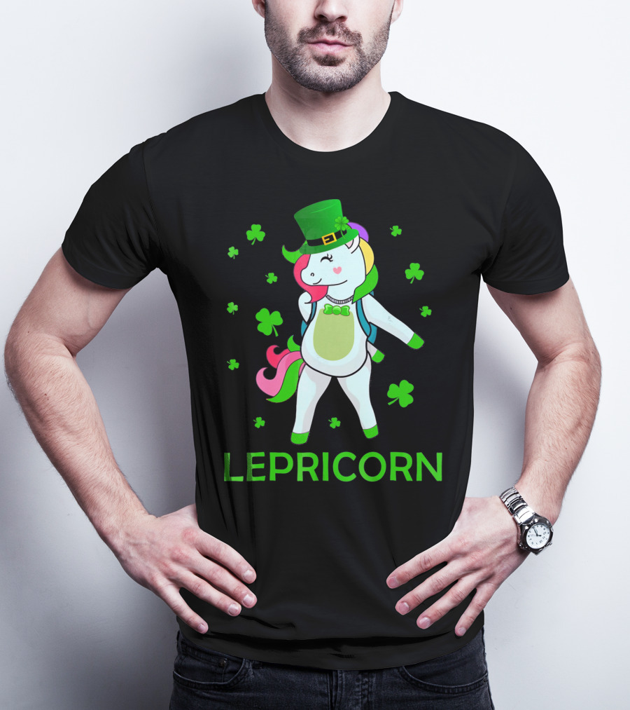 St Patricks Day Flossing Lepricorn Irish Unicorn With Green Hat And Shamrocks T-Shirt