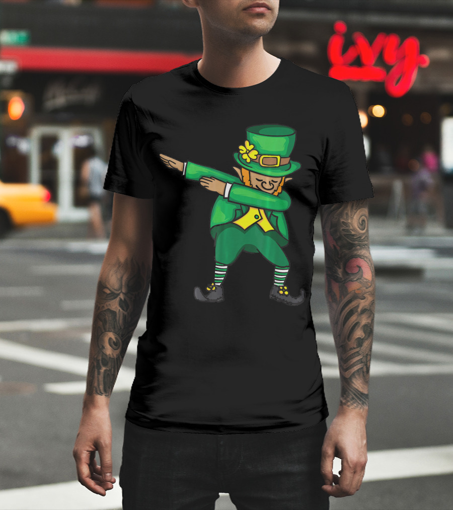 Dabbing Leprechaun Cute St. Pats Day Irish Dance T-Shirt