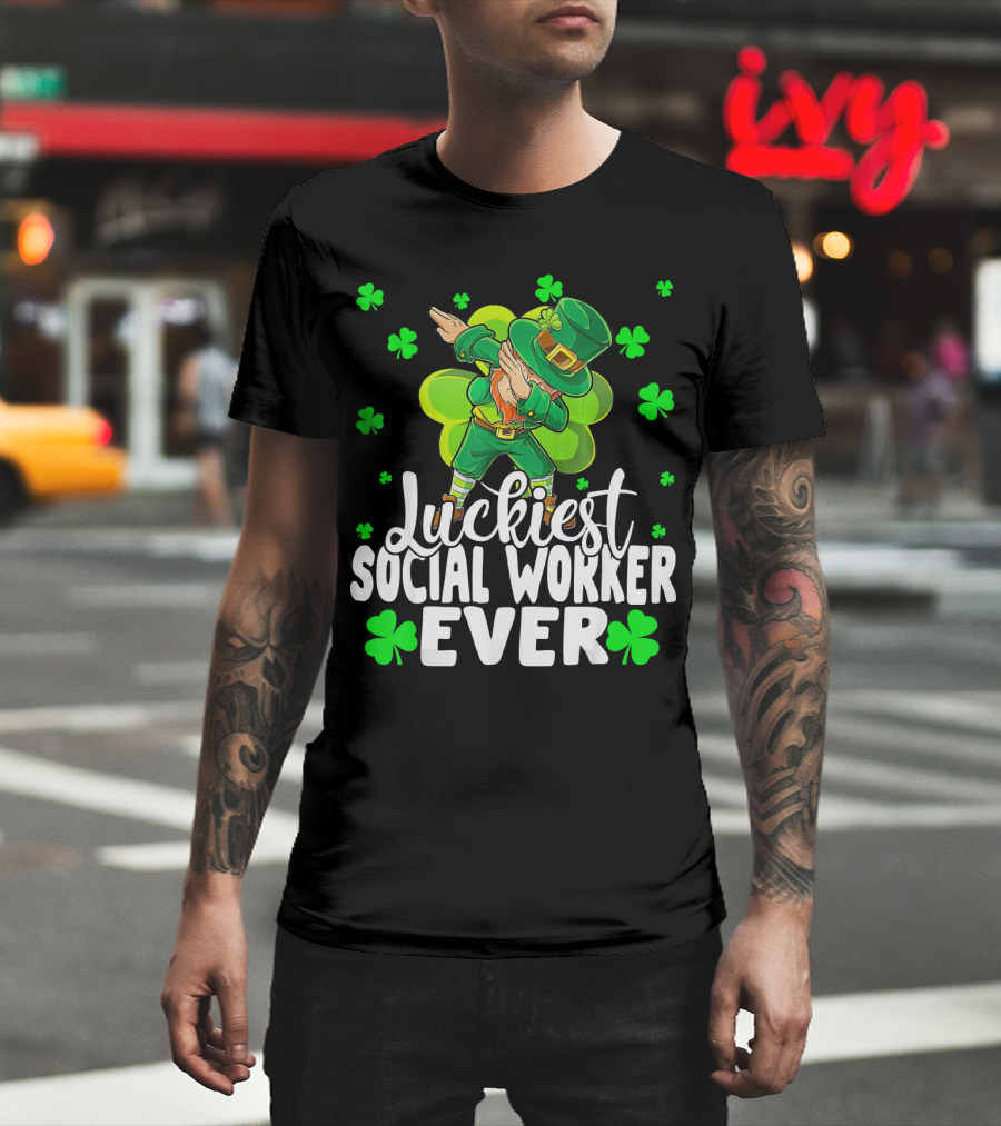 Luckiest Social Worker Ever Leprechaun Dab With Shamrocks T-Shirt